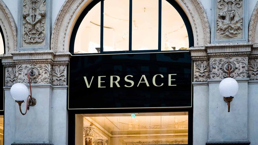 Versace Inaugura seu Primeiro Hotel 5 Estrelas na Ásia! - Etiqueta Unica