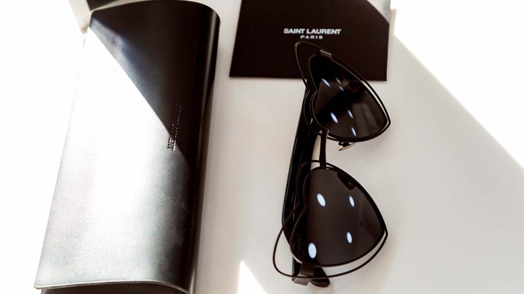 Saint Laurent e Ray-Ban se unem em uma Collab Inédita! - Etiqueta Unica