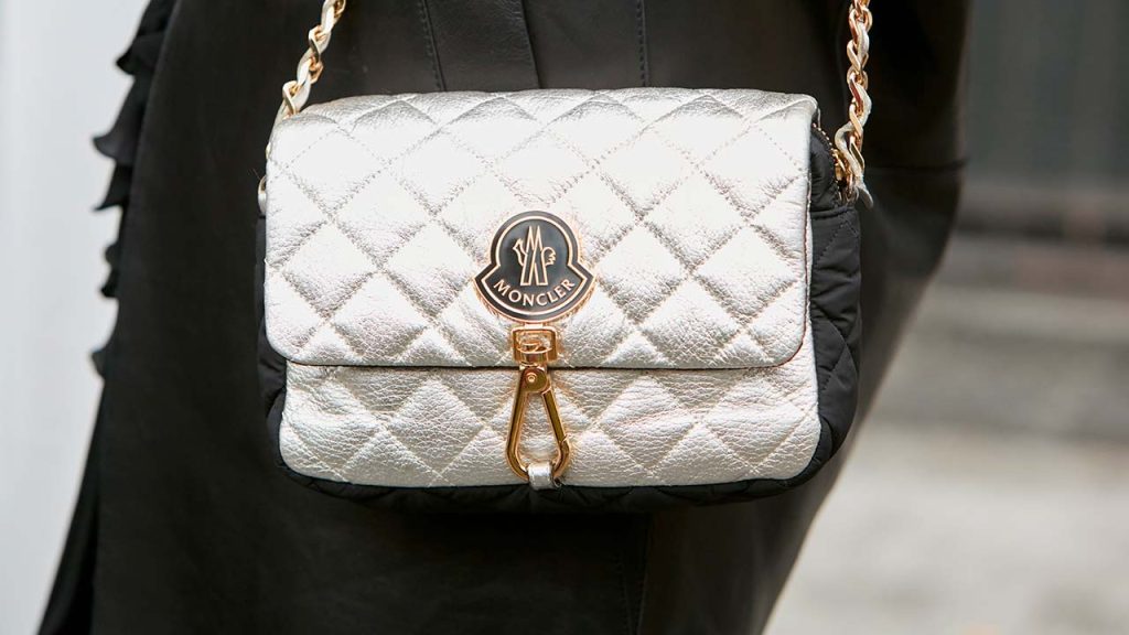 Moncler: LVMH compra parte da marca. Qual o Impacto no Mercado de Luxo ...